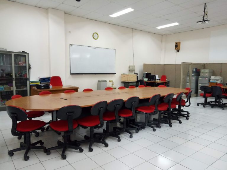 Maukuliah | Institut Digital Ekonomi LPKIA Bandung