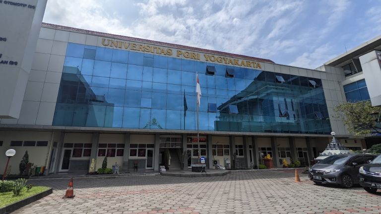 Maukuliah | Universitas PGRI Yogyakarta