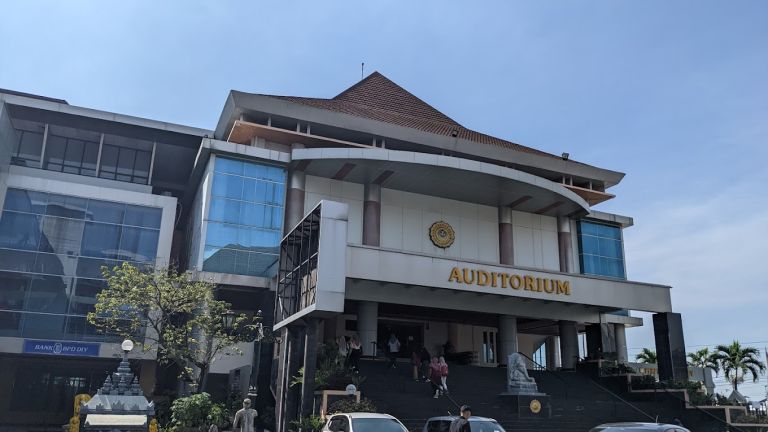 Maukuliah | Universitas PGRI Yogyakarta