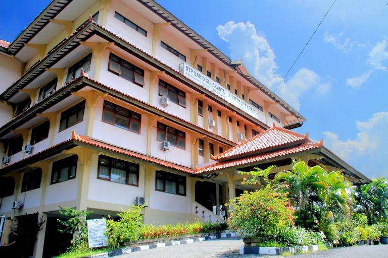 Maukuliah | Universitas Sahid Surakarta