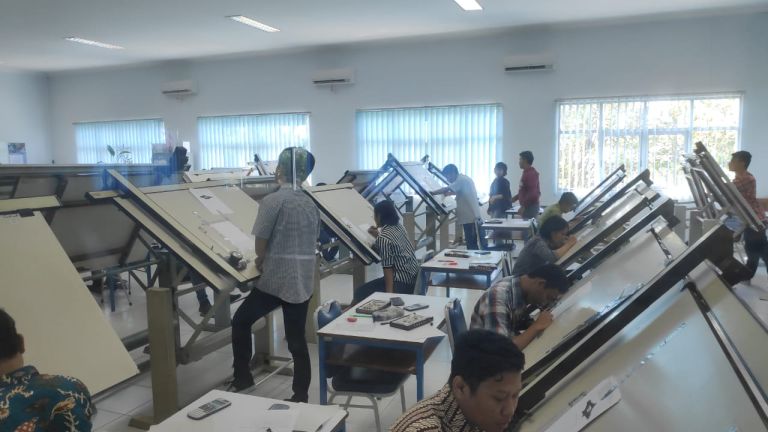 Maukuliah | Politeknik ATMI