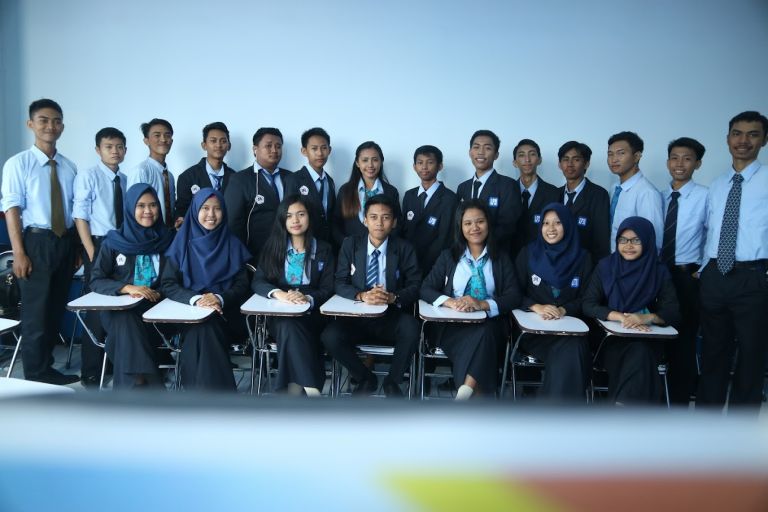 Maukuliah | Politeknik Informatika Nasional/Politeknik LP3I Makassar