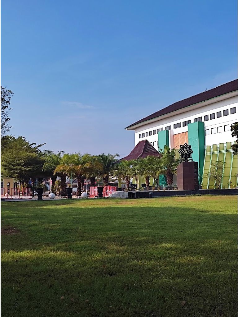 Maukuliah | UIN Raden Mas Said Surakarta