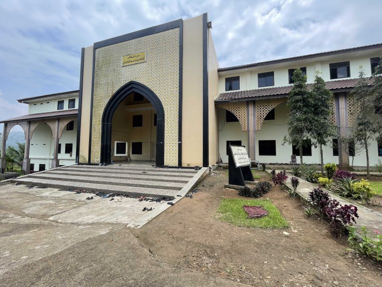 Maukuliah | STIBA Ar Raayah