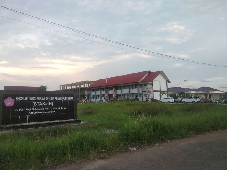 Maukuliah | Sekolah Tinggi Agama Katolik Negeri Pontianak