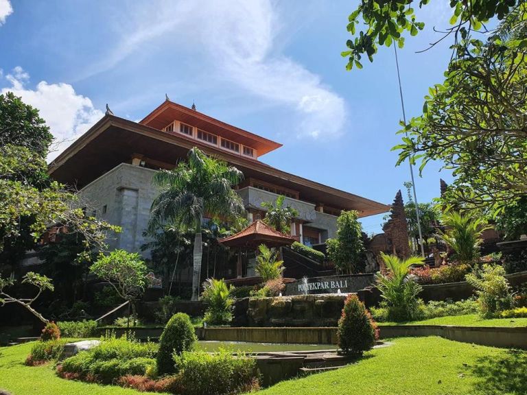 Maukuliah | Sekolah Tinggi Pariwisata Nusa Dua Bali